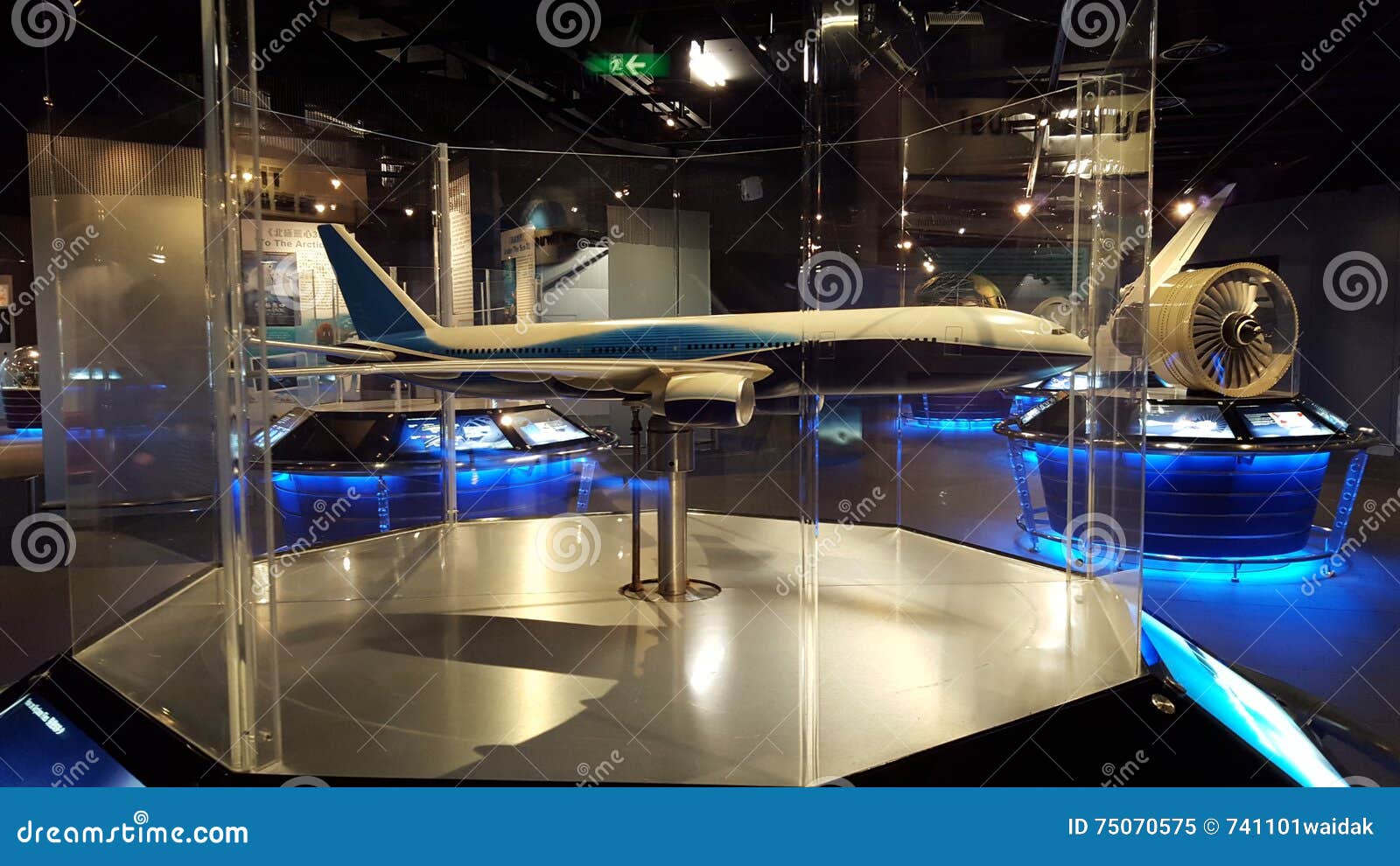 Model Of Boeing 747-8 Flagship Jumbo Jet On Display At Singapore ...