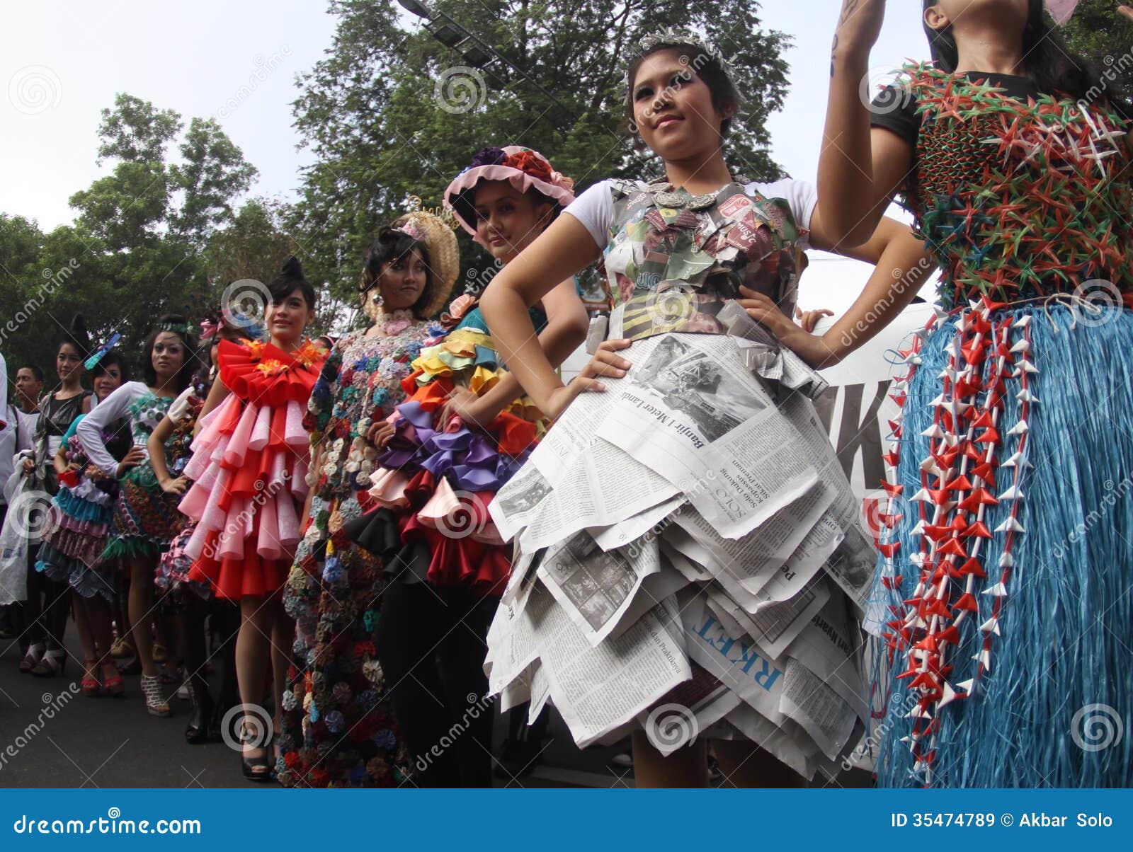 Model with Dress Made from Trash Garbage Editorial Stock Image - Image ...