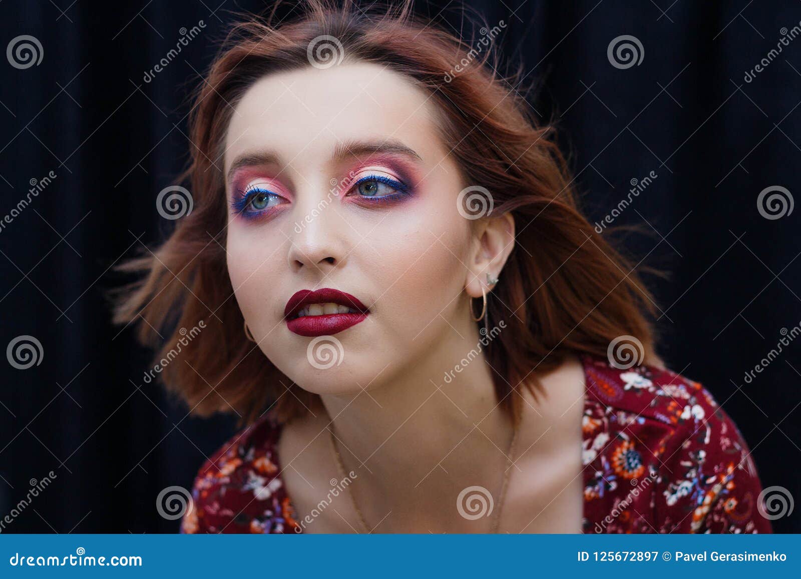 Model Face Poses on the Camera Stock Image - Image of close, hairstyle ...