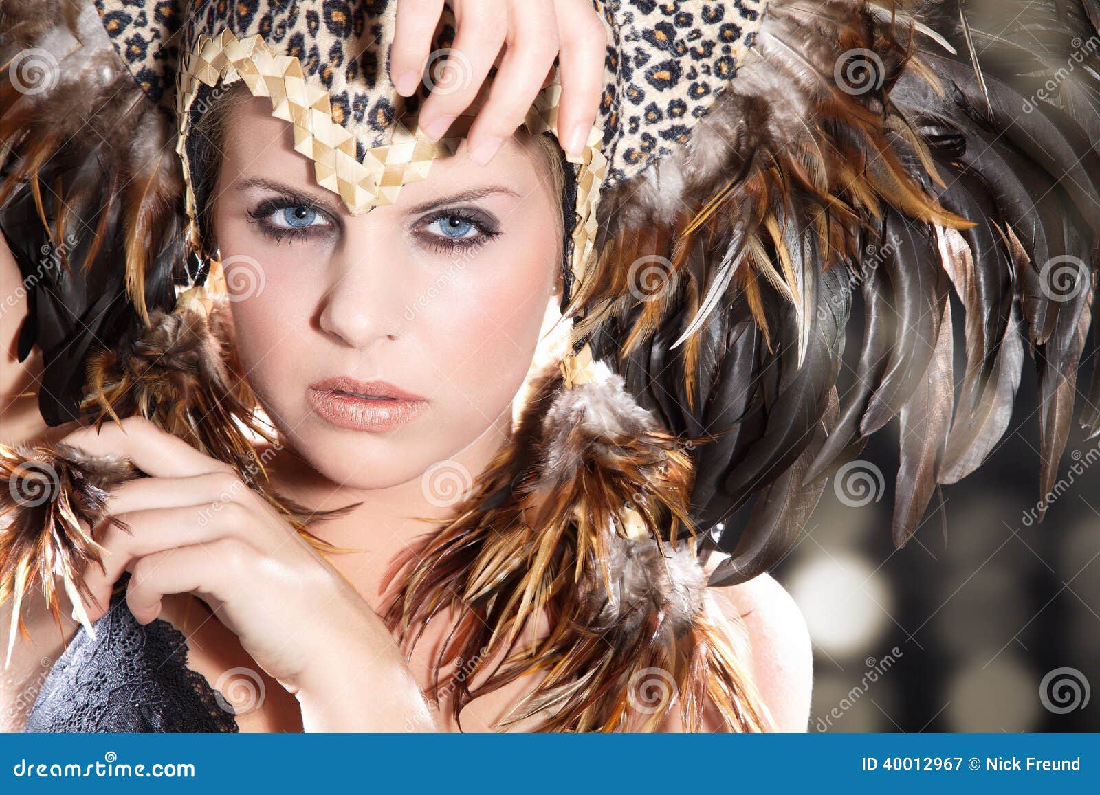 Model with Feather Headdress Stock Image - Image of cute, closeup: 40012967