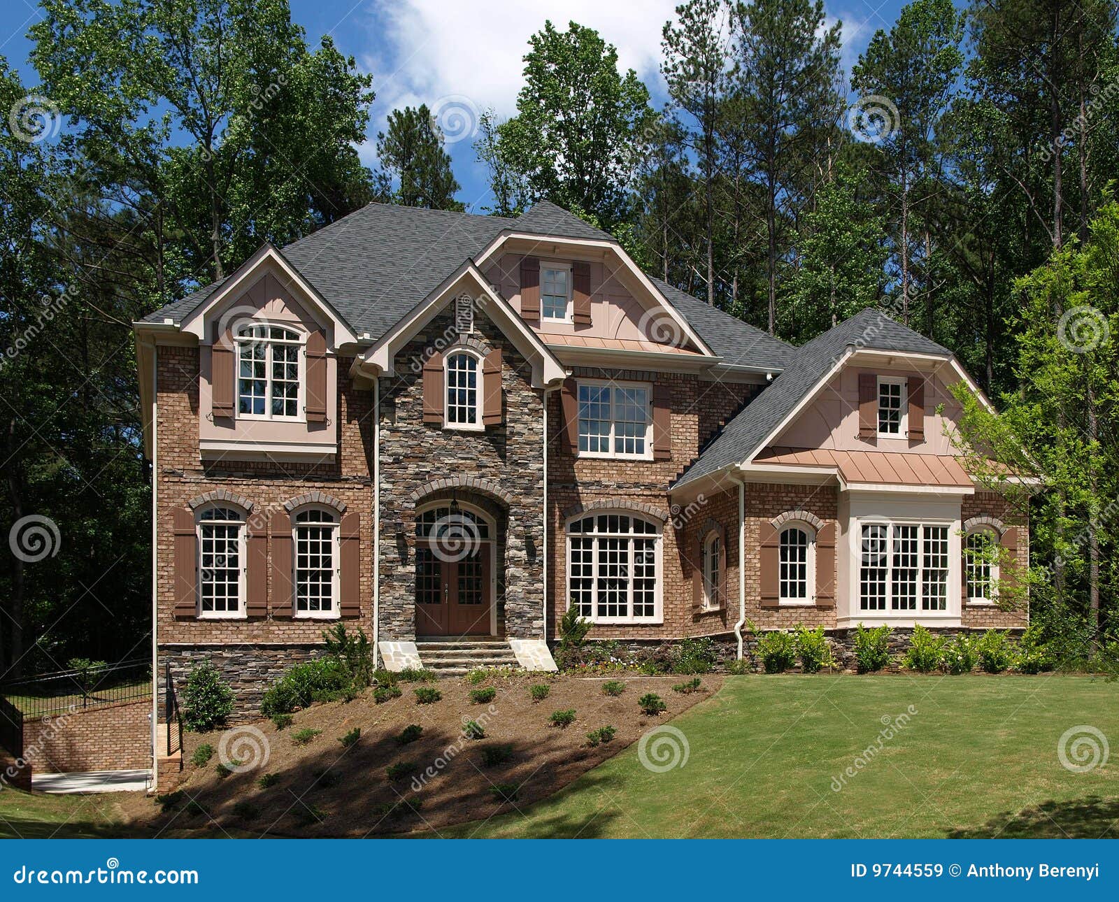 Model Luxury Home Exterior Front View Royalty Free Stock Images - Image ...