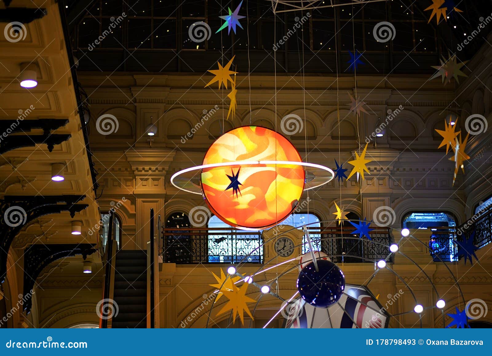 A MODEL of PLANETS and SPACE ROCKET on the STAR SIDE BACKGROUND in HIGH ...