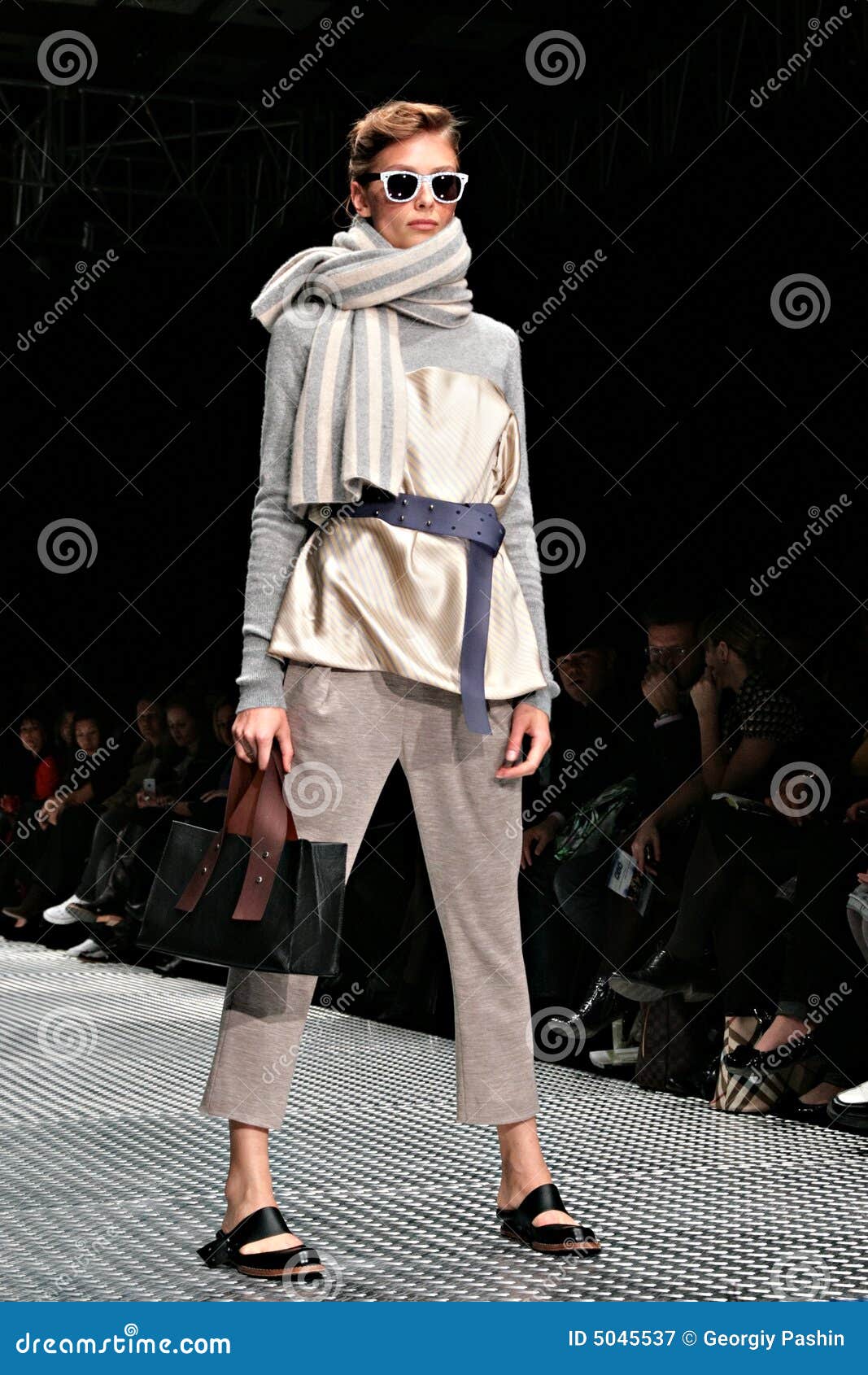 Model on Russian Fashion Week Editorial Photography - Image of crowd ...