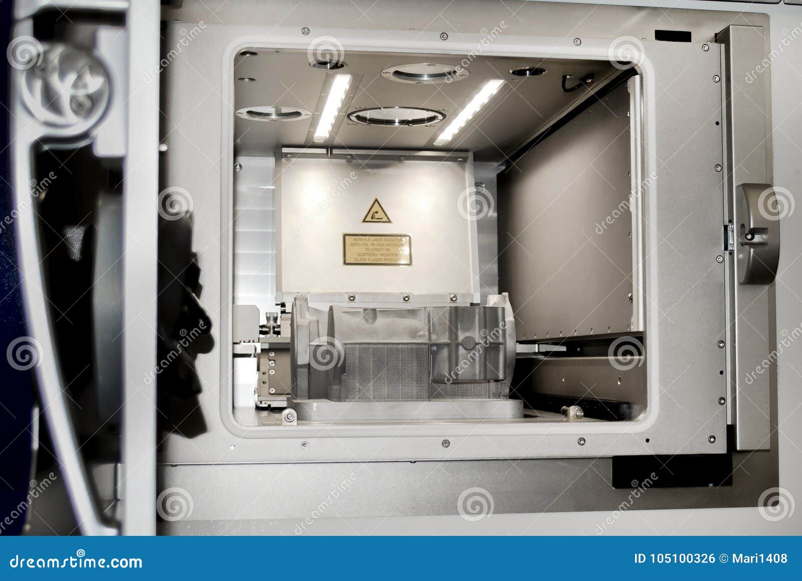 Model with Supports Created in Laser Sintering Machine Stays in Working ...