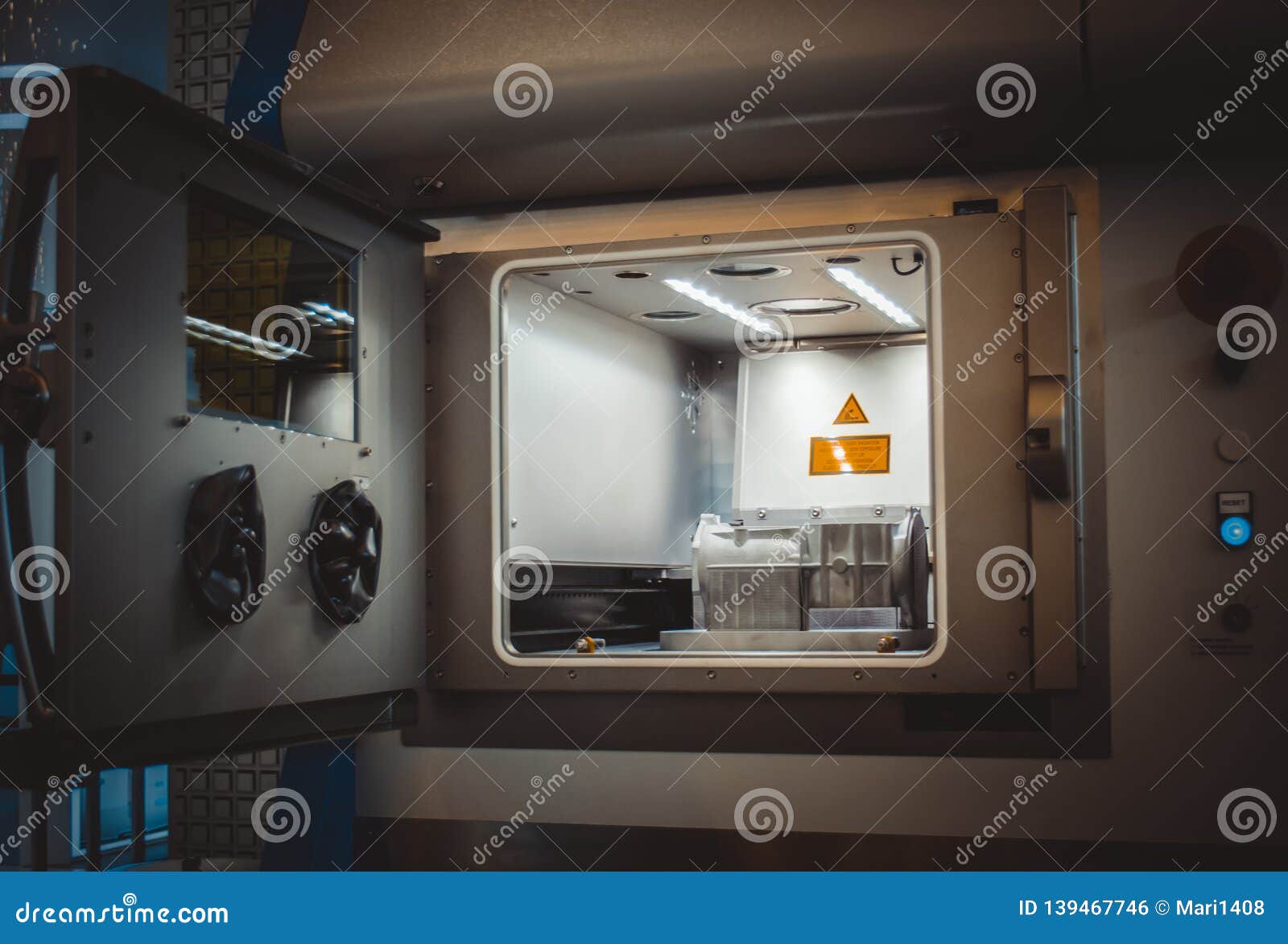 Model with Supports Created in Laser Sintering Machine Stays in Working ...