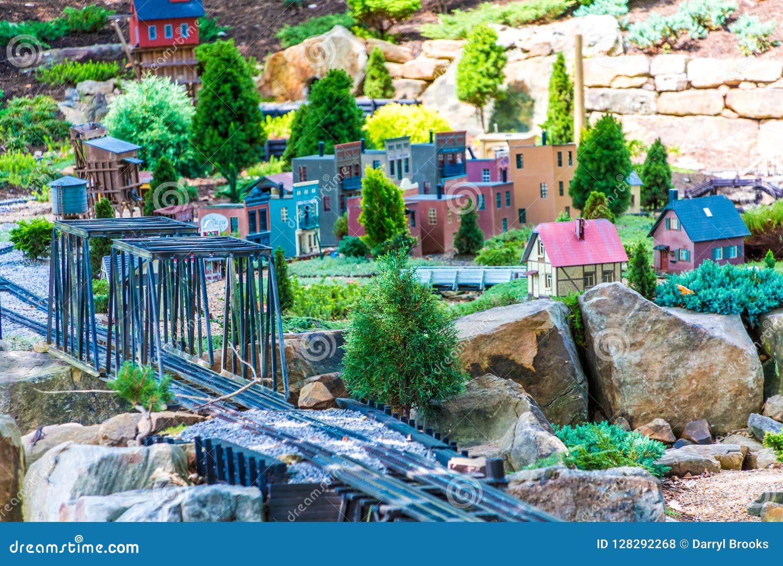 Model Train Set in Public Garden Editorial Stock Photo - Image of model ...