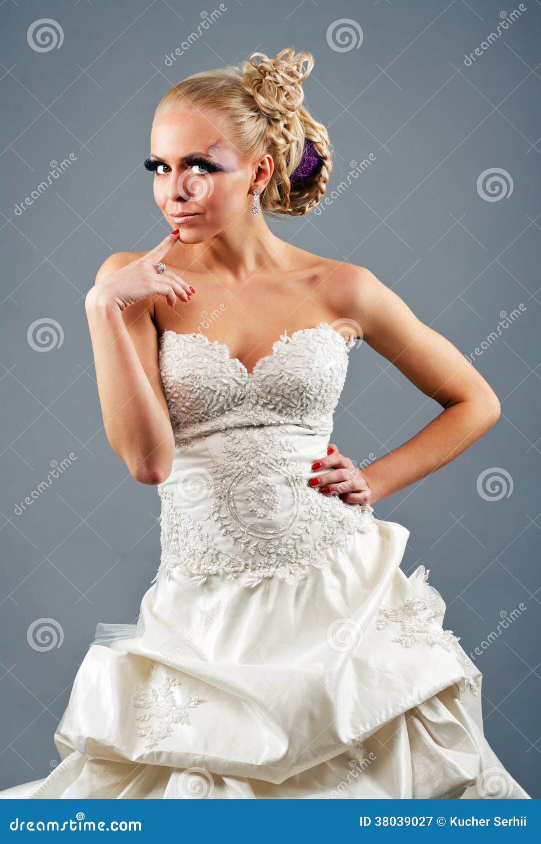 Model in a wedding dressd stock image. Image of portrait - 38039027