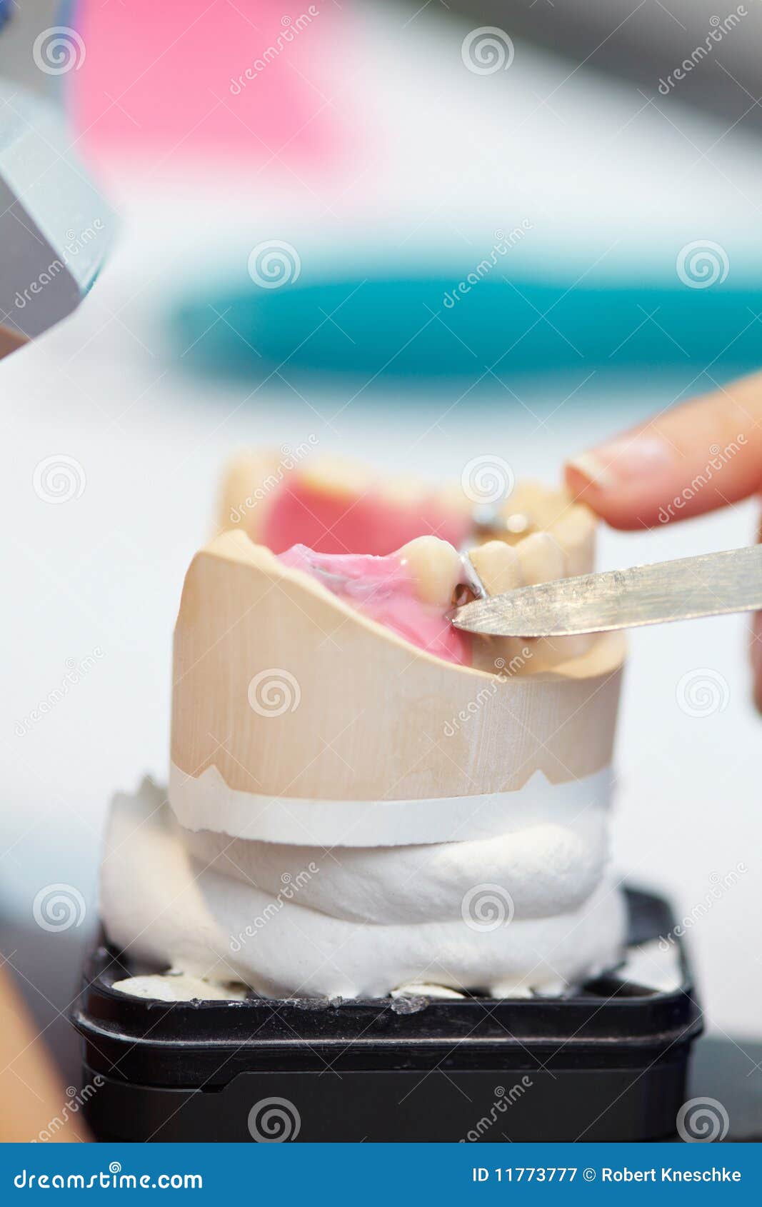 Modelando a cera imagem de stock. Imagem de tecnologia - 11773777