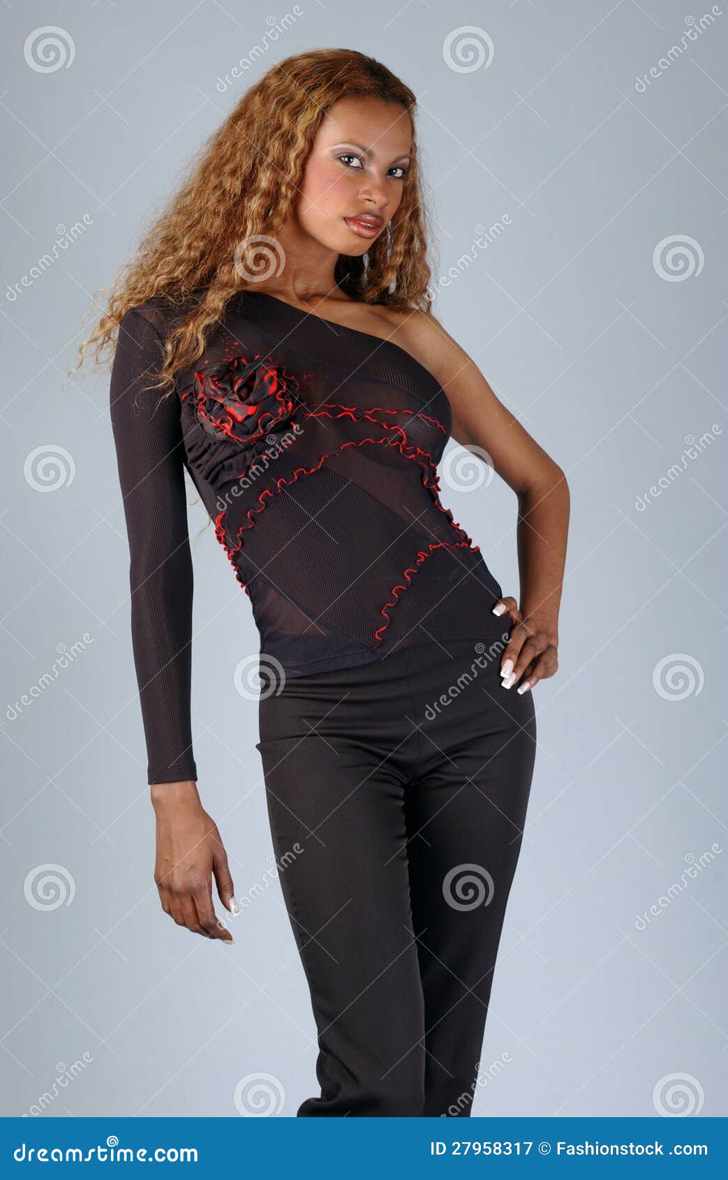 Modelo Americano Africano Bonito Imagem de Stock - Imagem de feminina ...