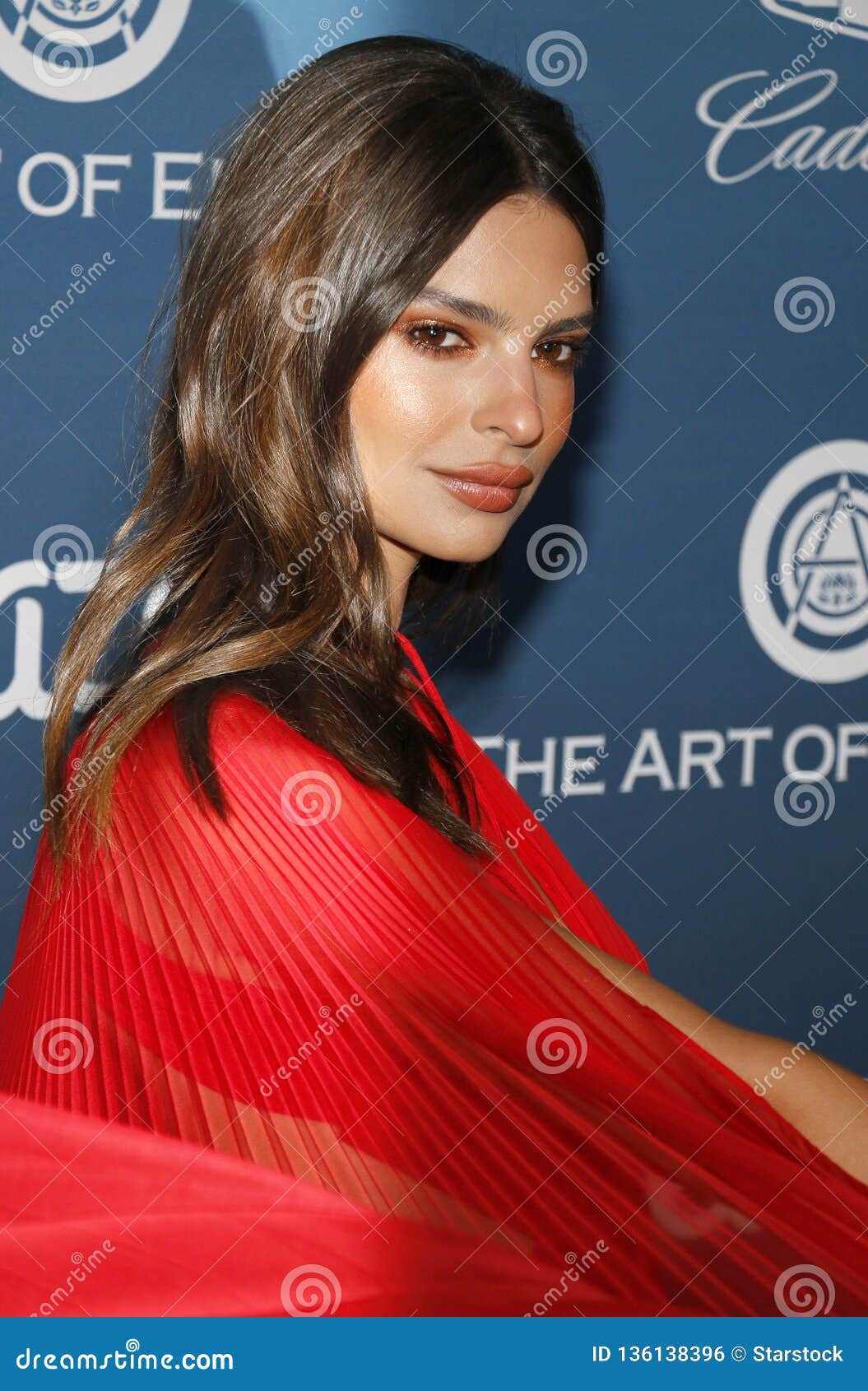 Modelo Emily Ratajkowski foto editorial. Imagen de emily - 136138396