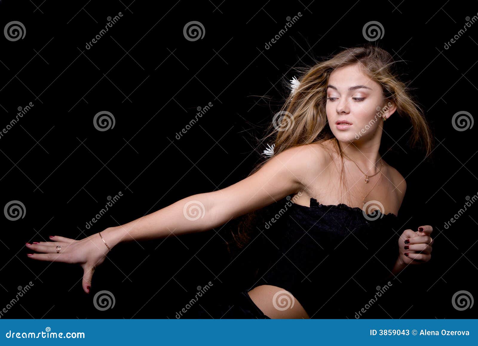 Modelo en negro imagen de archivo. Imagen de humano, riéndose - 3859043