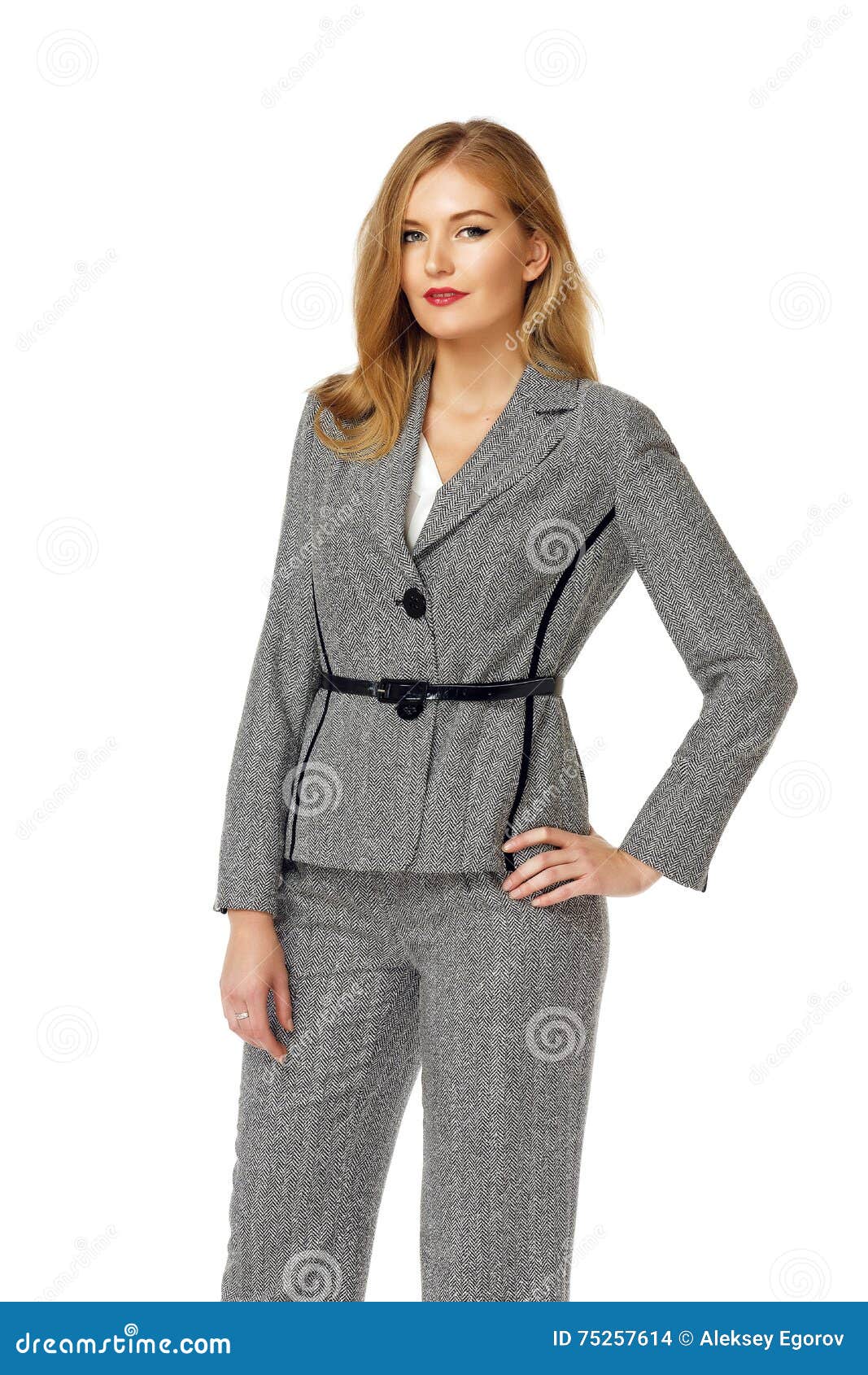 Modelo en ropa foto de archivo. Imagen de chaqueta, feminidad - 75257614