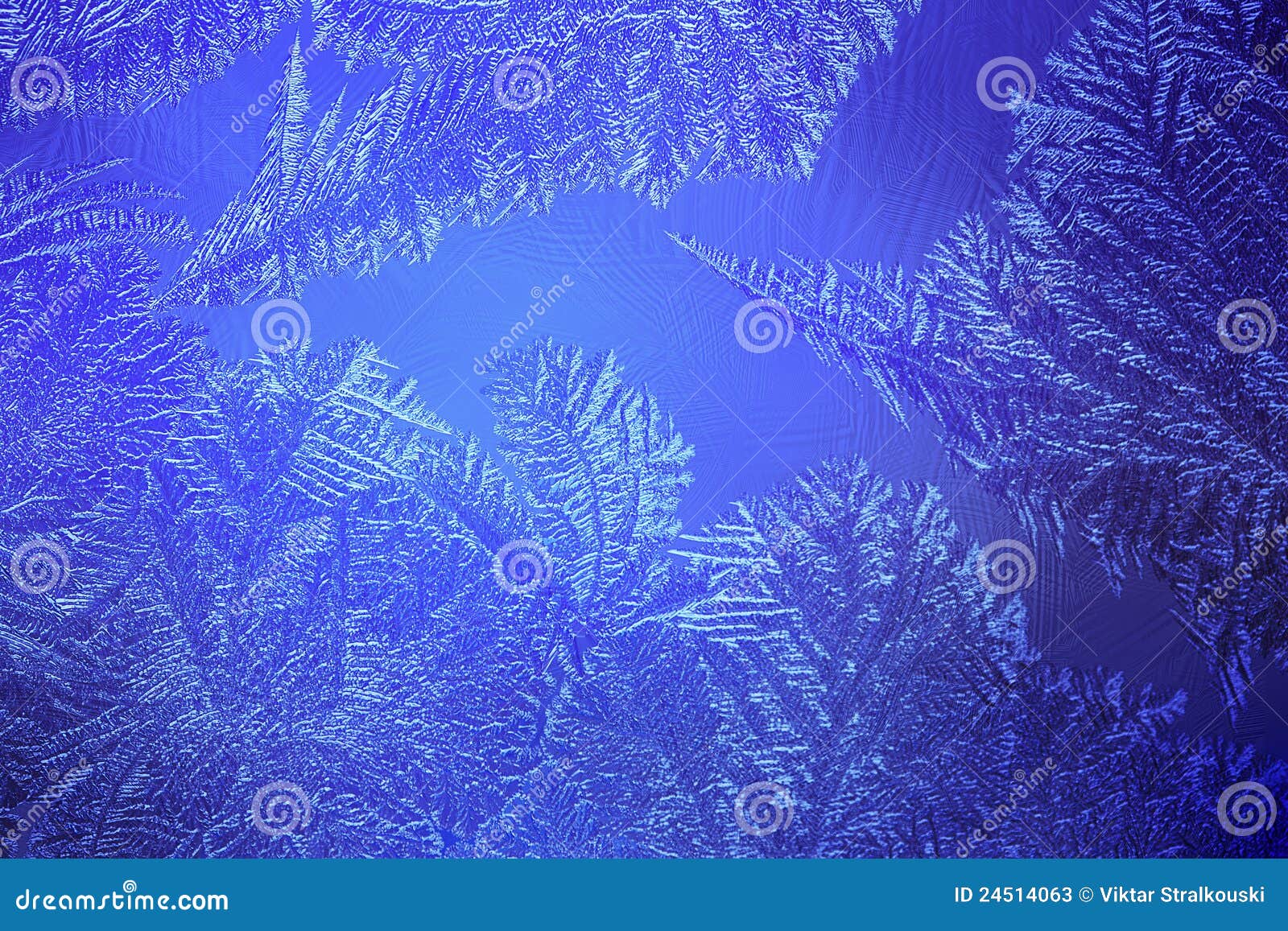 Modelo Escarchado Azul Claro En Un Invierno Imagen de archivo - Imagen ...