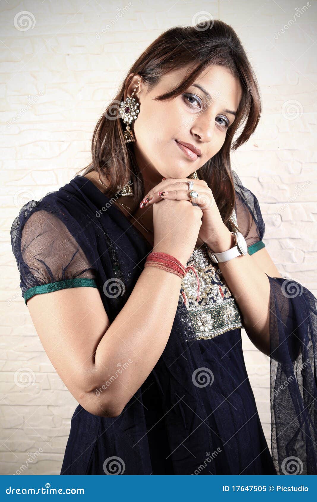 Modelo Indio De La Muchacha Del Punjabi Imagen de archivo - Imagen de ...