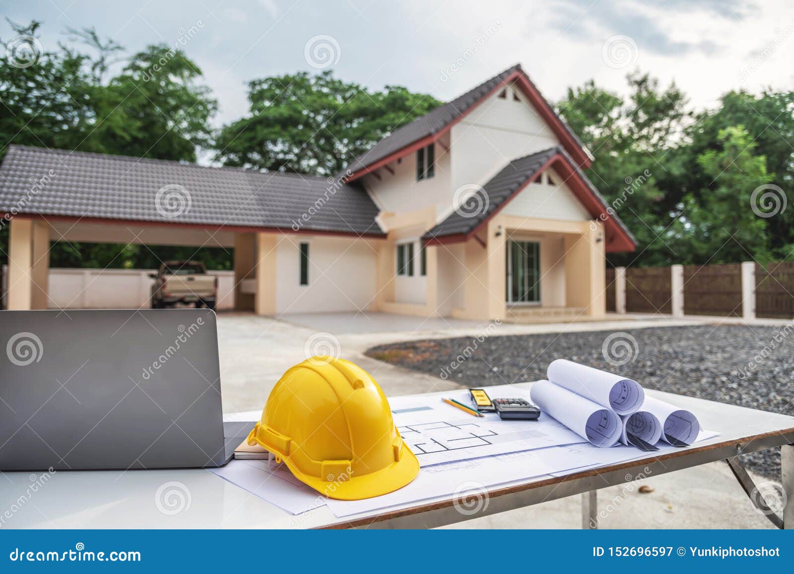 Modelos De La Casa Del Ingeniero Y Del Arquitecto Imagen de archivo ...