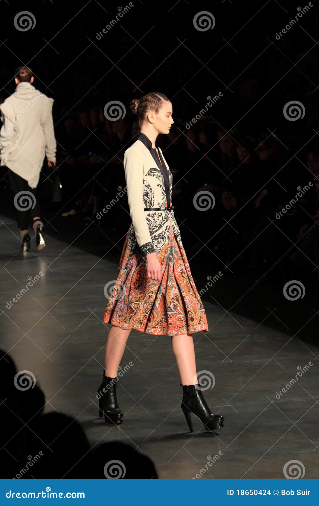 Models on the Catwalk Milan Editorial Stock Image - Image of glamour ...