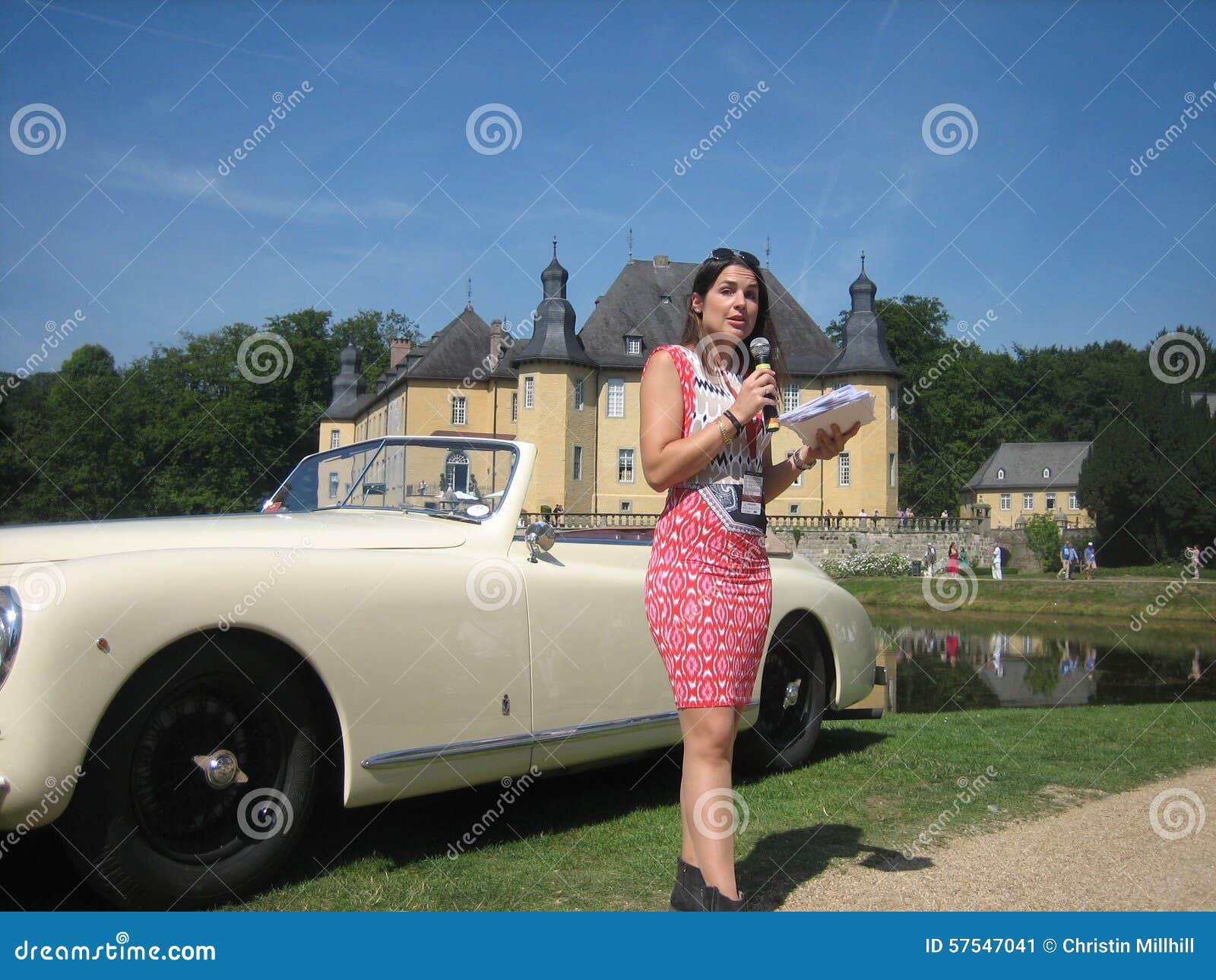 Moderatorin Julia Bauer editorial photo. Image of recihenbach - 57547041