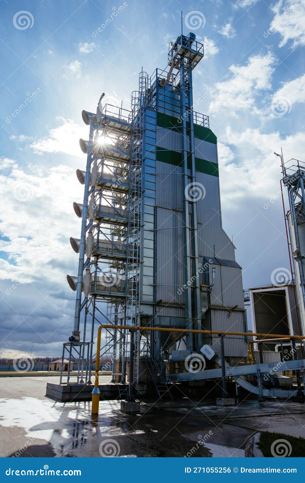 Modern Agricultural Grain Drying Complex Stock Photo - Image of silos ...