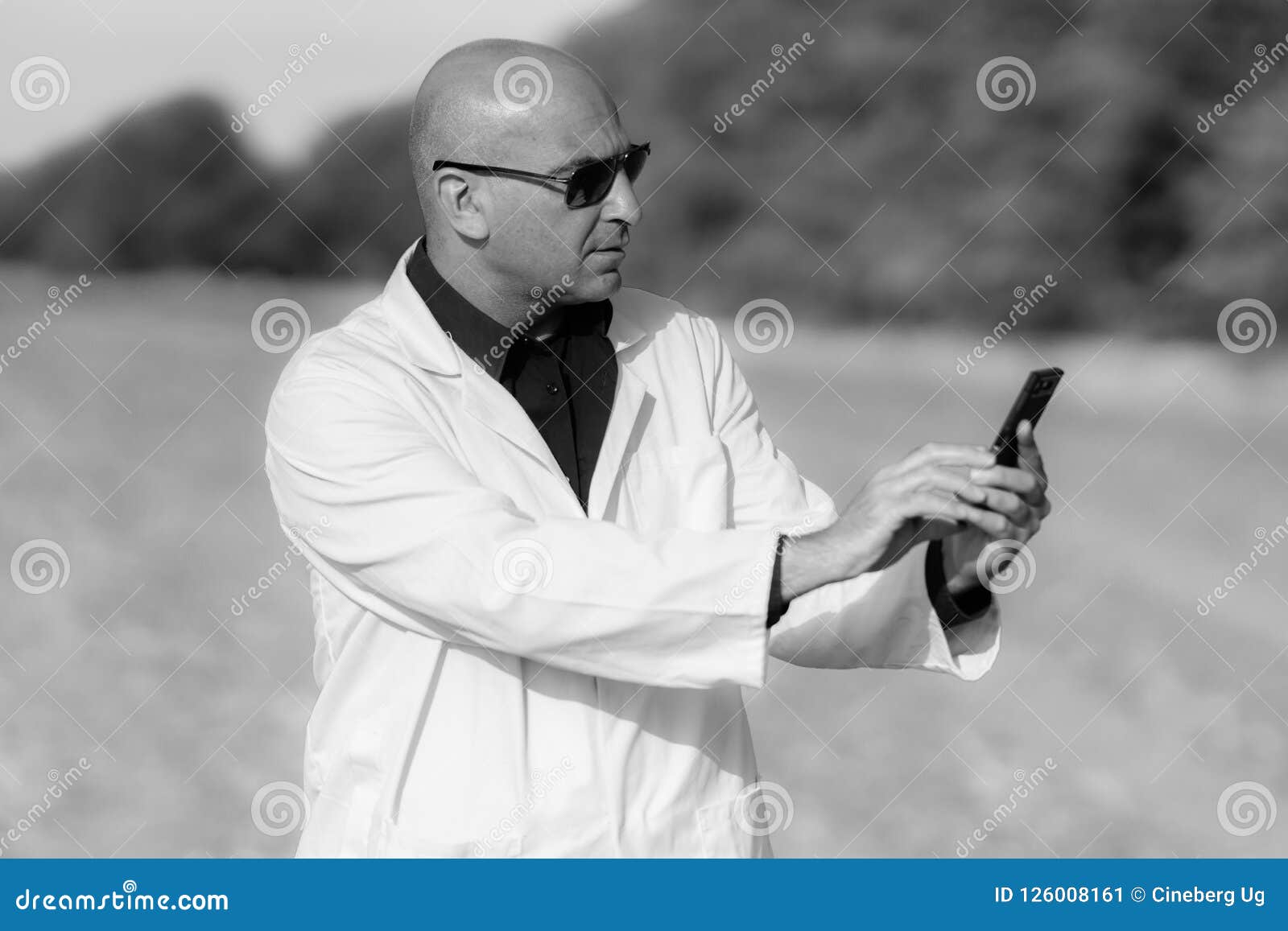 Agronomist at work stock image. Image of garden, botany - 126008161