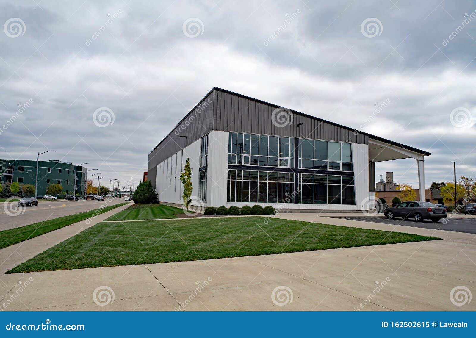 Modern Angular Building Stock Photo | CartoonDealer.com #49883028