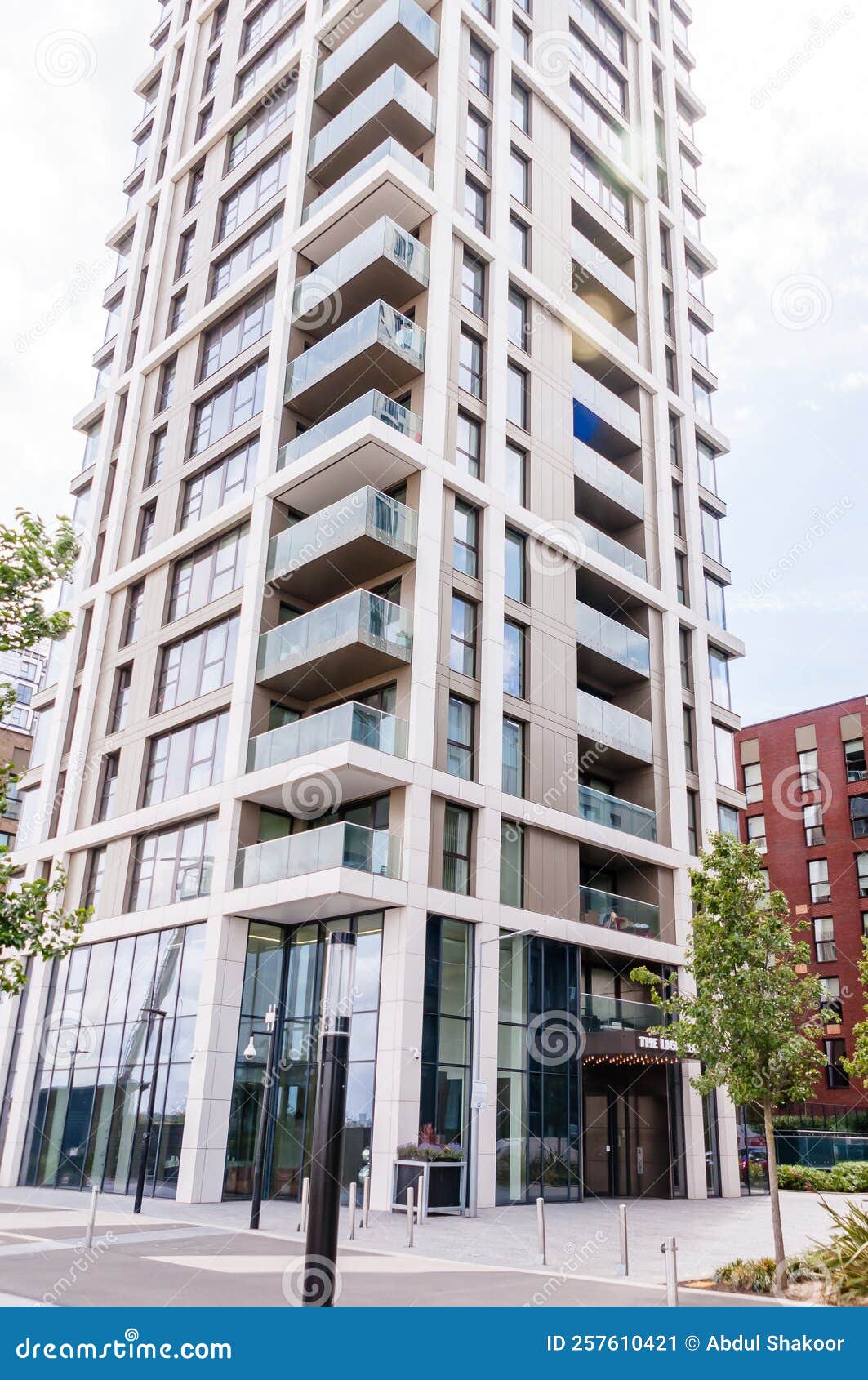 R Riverside Greenwich Peninsula Upper Riverside, London Editorial Photo ...