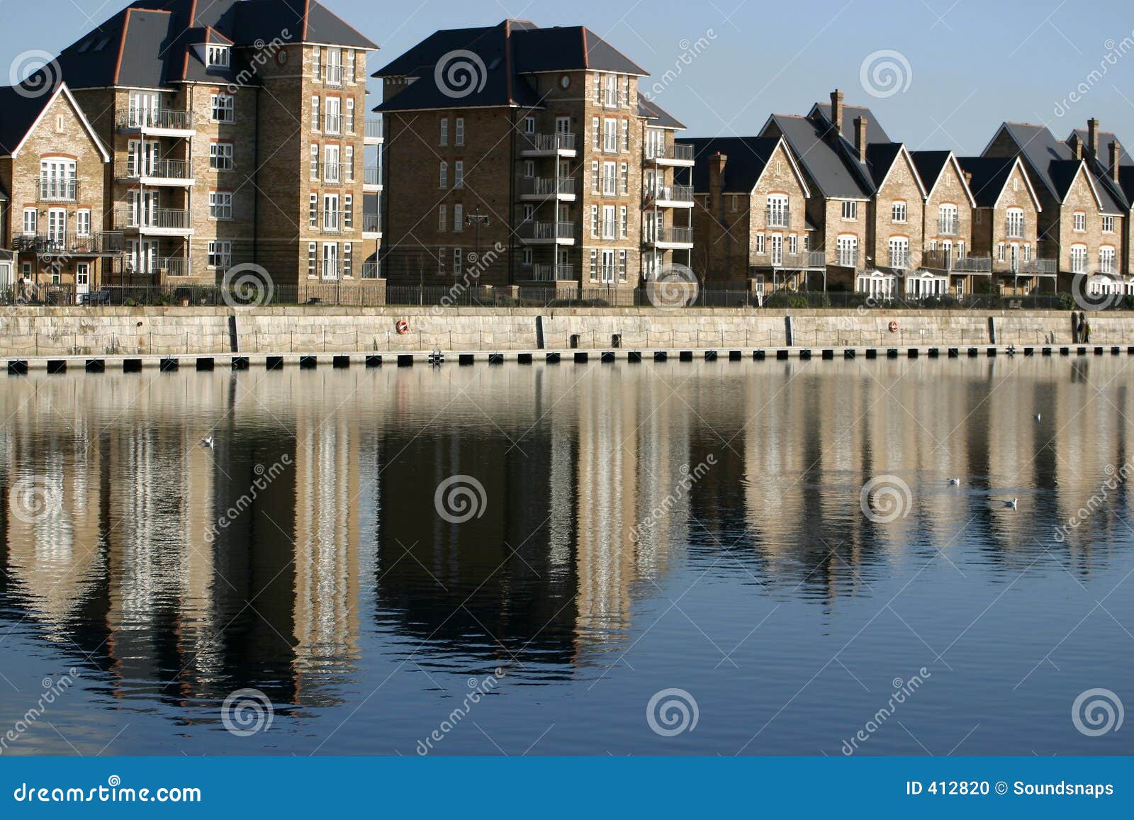 254 Dockyard Houses Photos - Free & Royalty-Free Stock Photos from ...