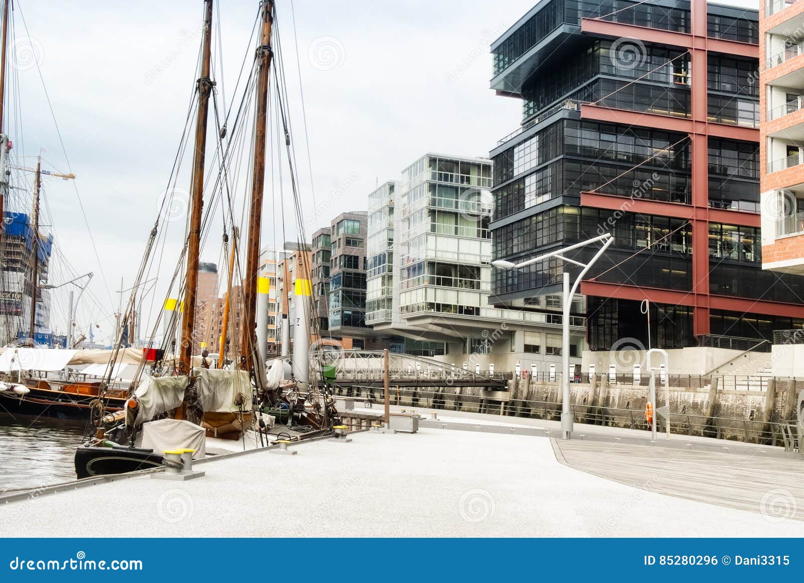 Modern Architecture Buildings in the Waterfront, Hamburg Stock Photo ...