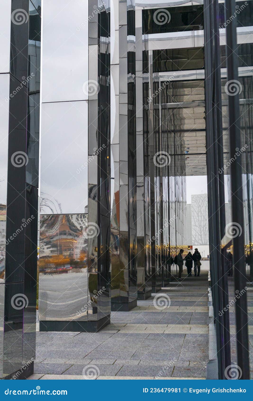 Modern Architecture High-Tech Mirror Columns Landscape Geometry Lines ...