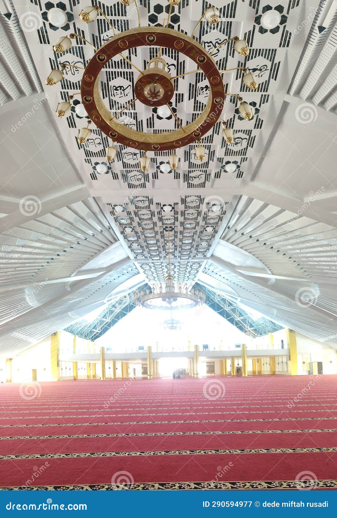 The Modern Architecture of the Mosque with Red Prayer Mats Spreads Wide ...