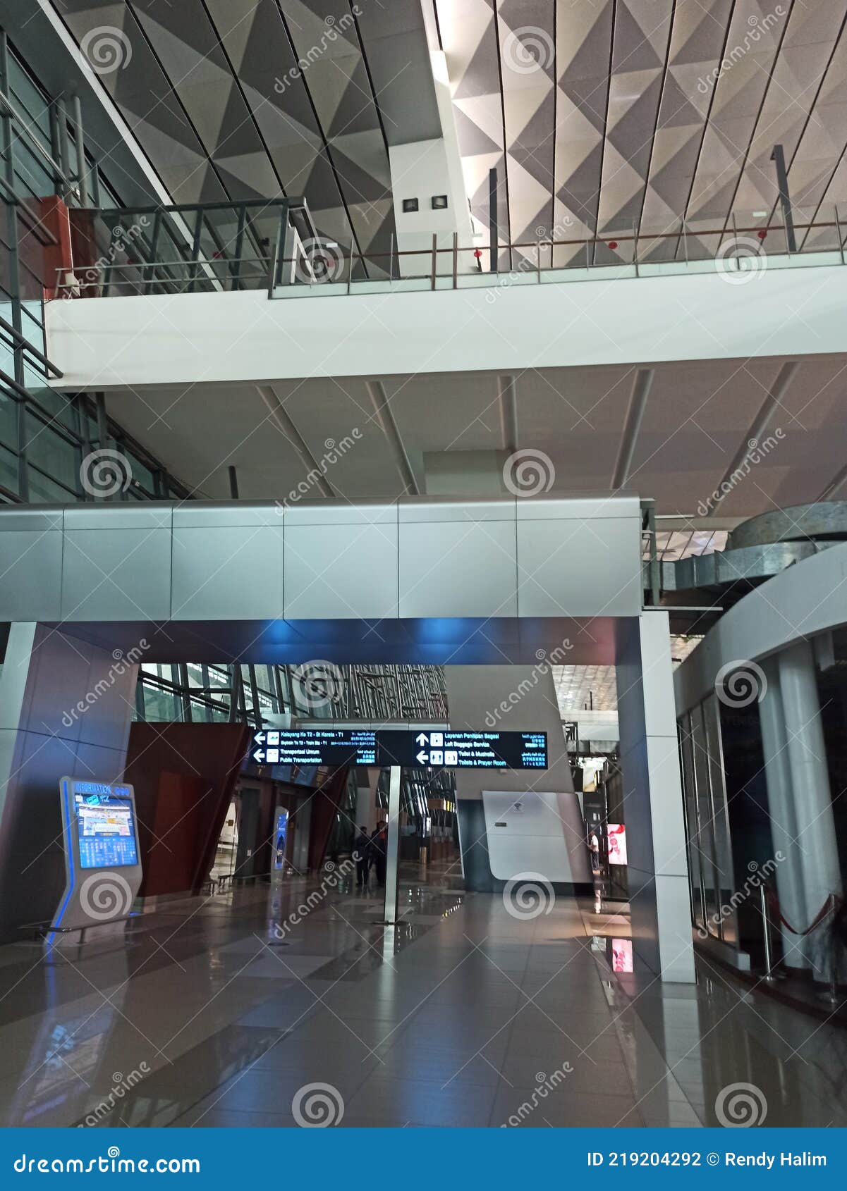 Modern Architecture in Terminal 3, Soetta Editorial Photography - Image ...