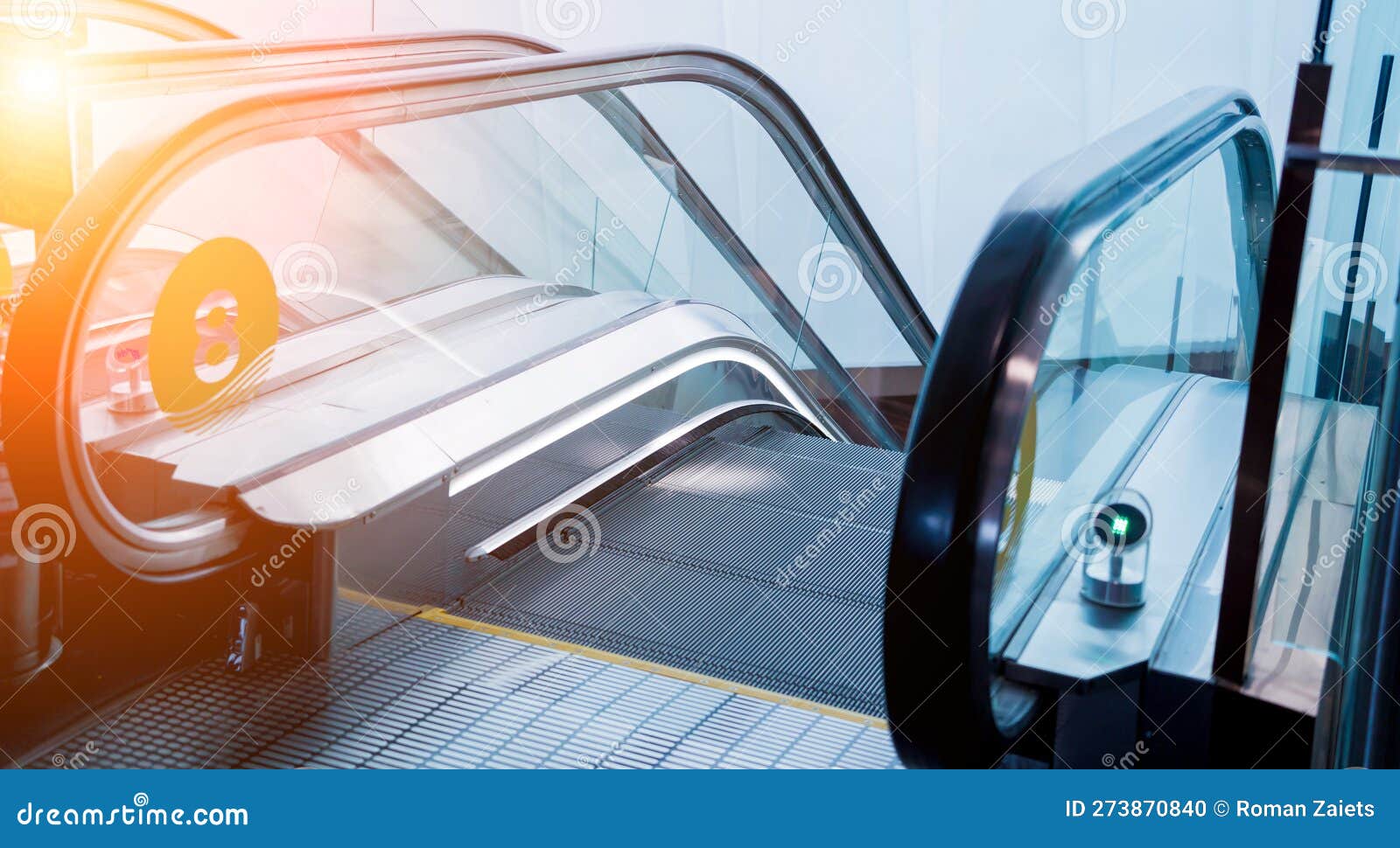 Modern Automatic Escalator System in Shopping Mall Stock Photo - Image ...