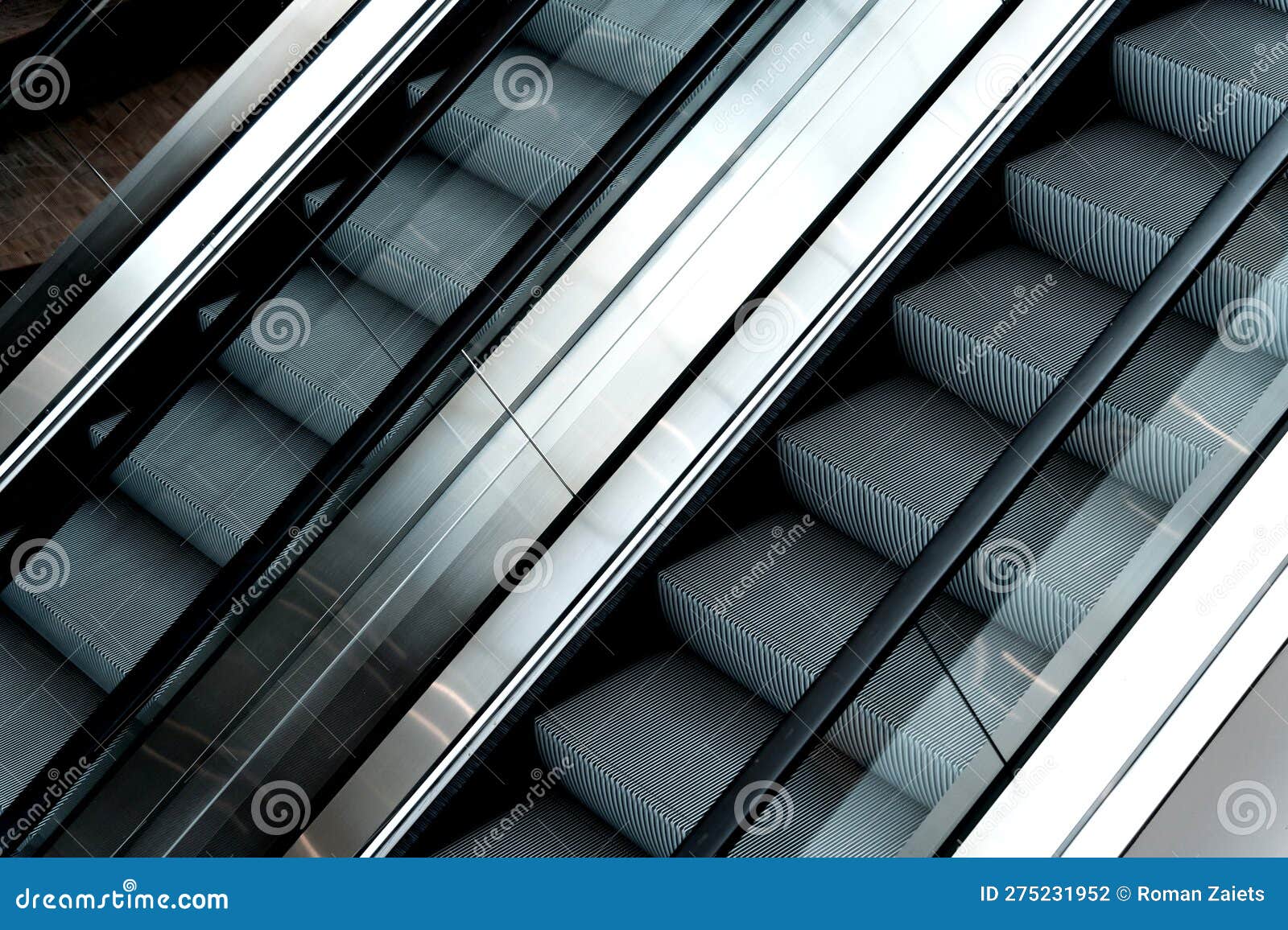 Modern Automatic Escalator System in Shopping Mall Stock Photo - Image ...