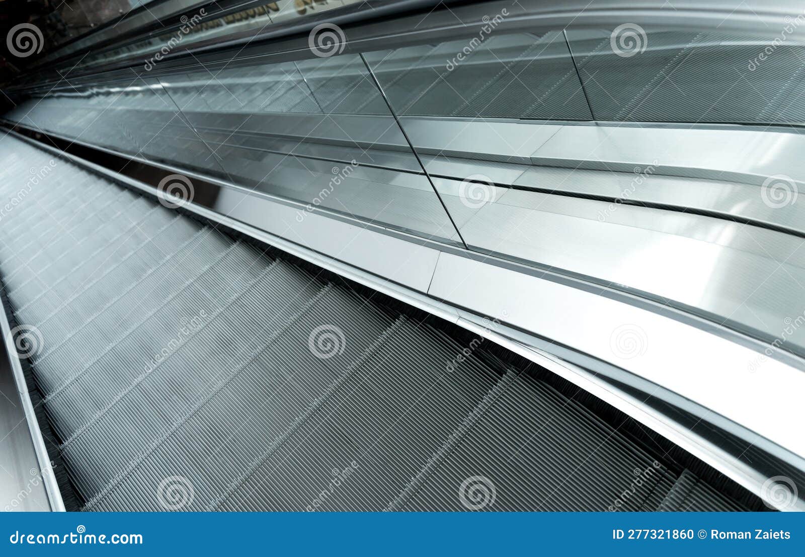 Modern Automatic Escalator System in Shopping Mall Stock Photo - Image ...
