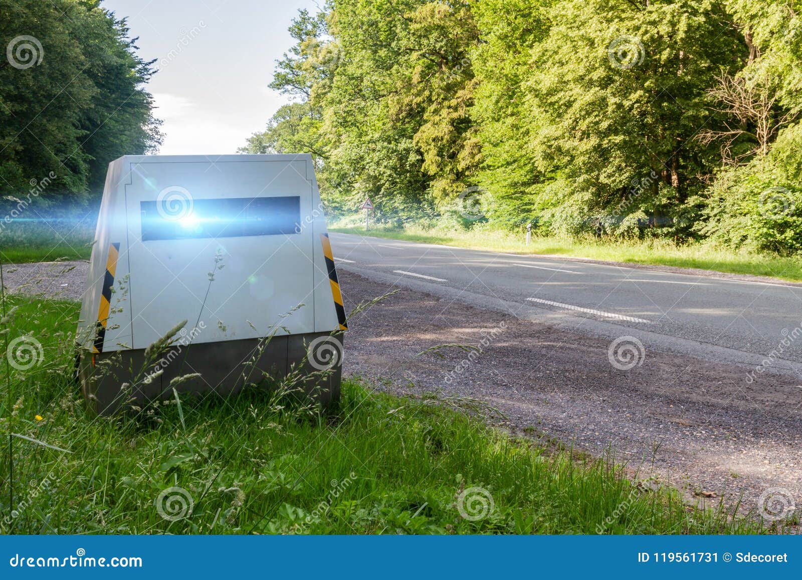 Modern Automatic Speed Camera Stock Illustration - Illustration of ...