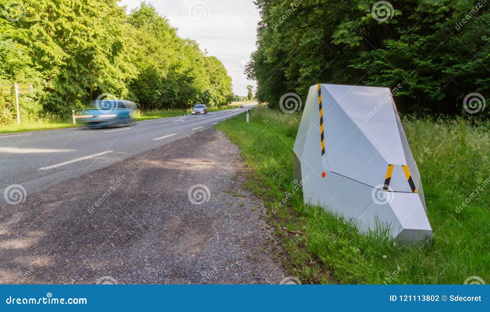 Modern Automatic Speed Camera Stock Illustration - Illustration of ...