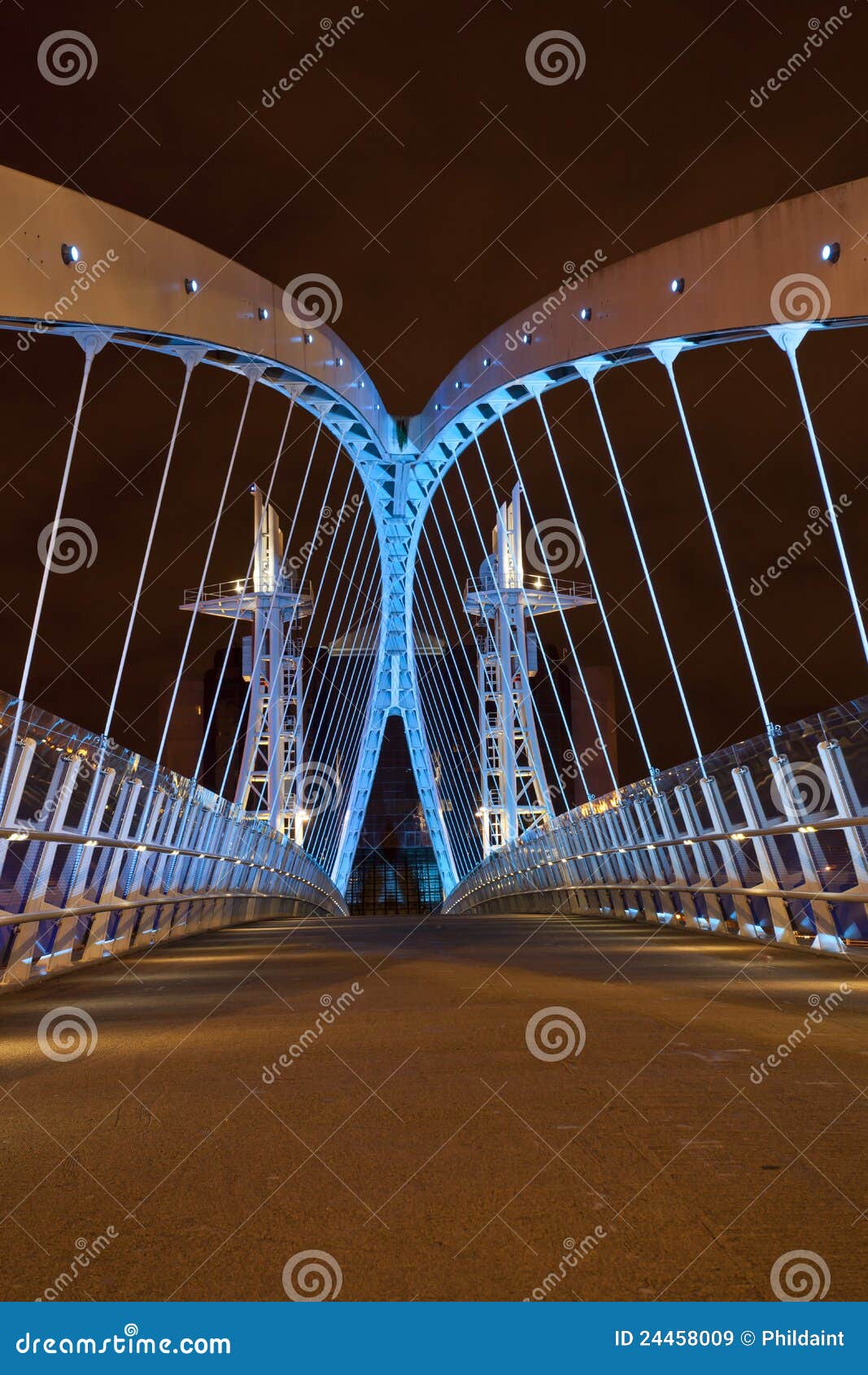 Modern bridge editorial stock image. Image of illuminated - 24458009
