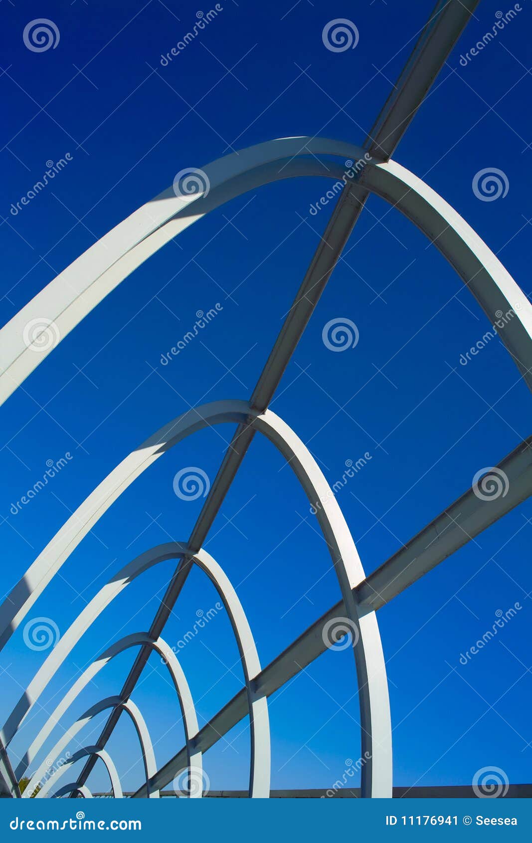 Bridge Structure Stock Photo | CartoonDealer.com #35390982