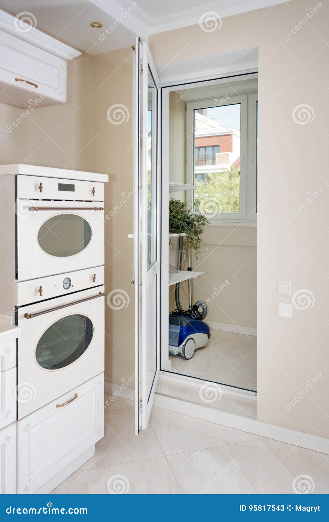 Modern, Bright, Clean Kitchen Interior in a Luxury House. Interior ...
