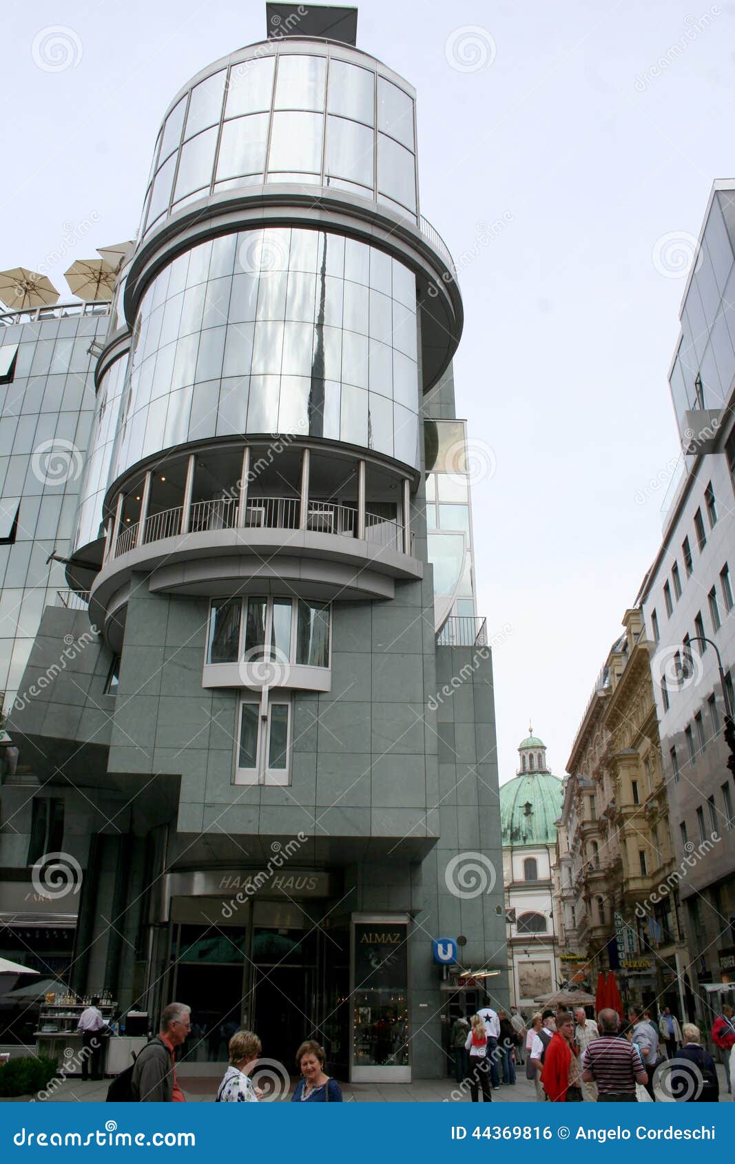 Modern Building in Austria Stephansplatz, Vienna, Editorial Photo ...