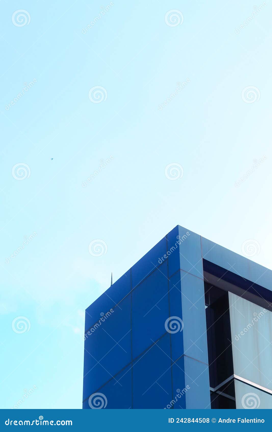 Modern Building with Blue Sky Background Stock Photo - Image of wing ...