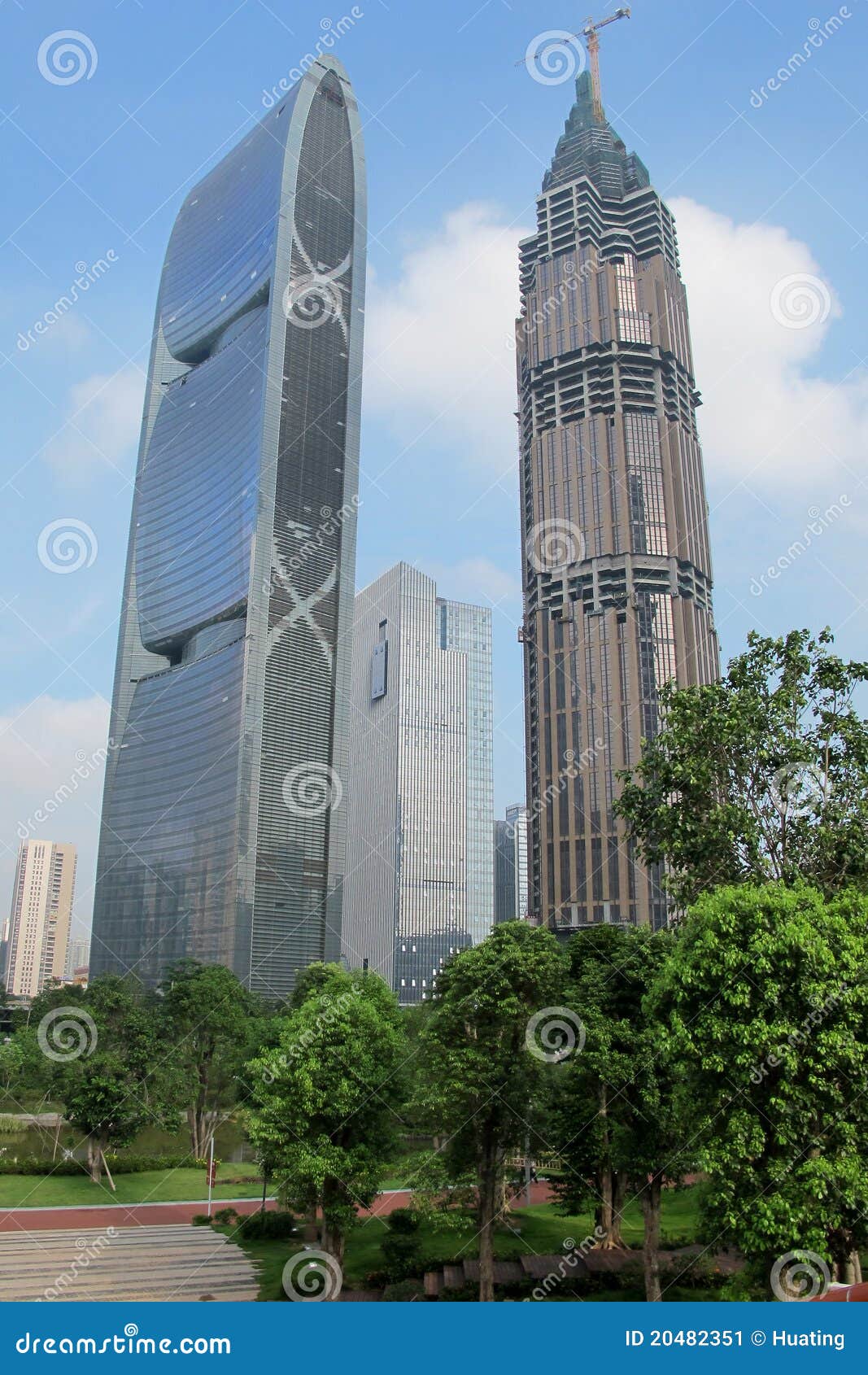 Modern Building in Guangzhou Stock Image - Image of office, blue: 20482351
