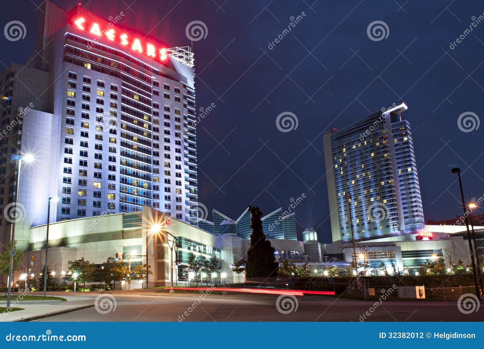 Modern Building editorial photography. Image of driving - 32382012