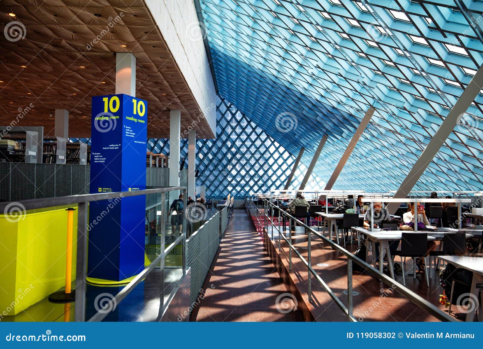 Seattle Public Library editorial photography. Image of downtown - 119058302