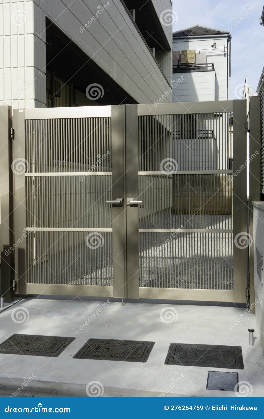 Sleek modern gate stock image. Image of house, corridor - 276264759