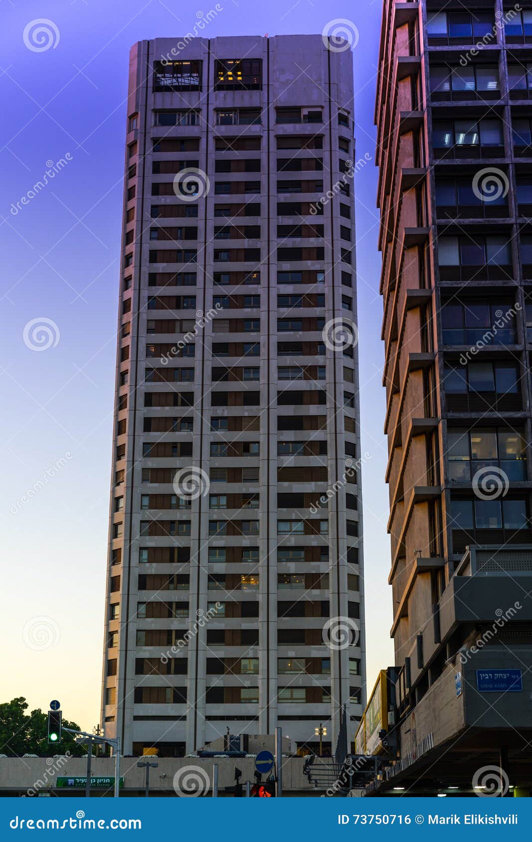 Modern building editorial photo. Image of tall, abstract - 73750716