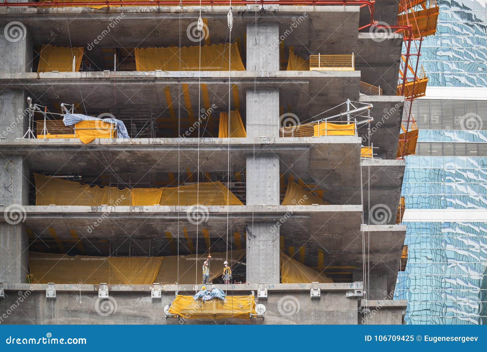 Chinese Workers are on the Cradle Editorial Image - Image of living ...