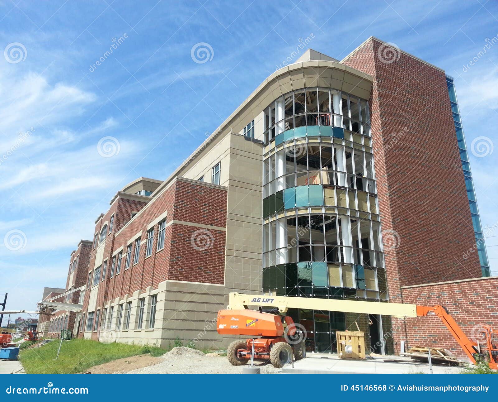 Modern Building Under Construction: Marshall University New Engineering ...
