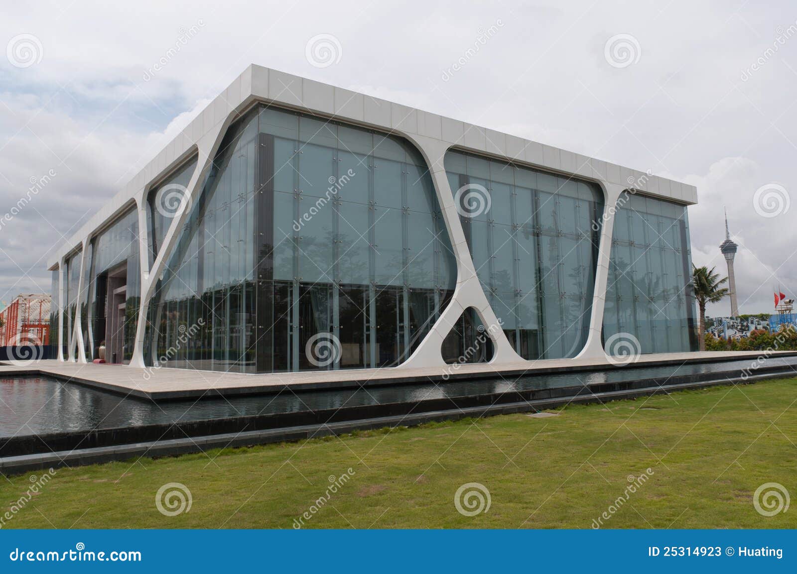 Modern Building - Vistor Centre Stock Image - Image of lawn, tower ...