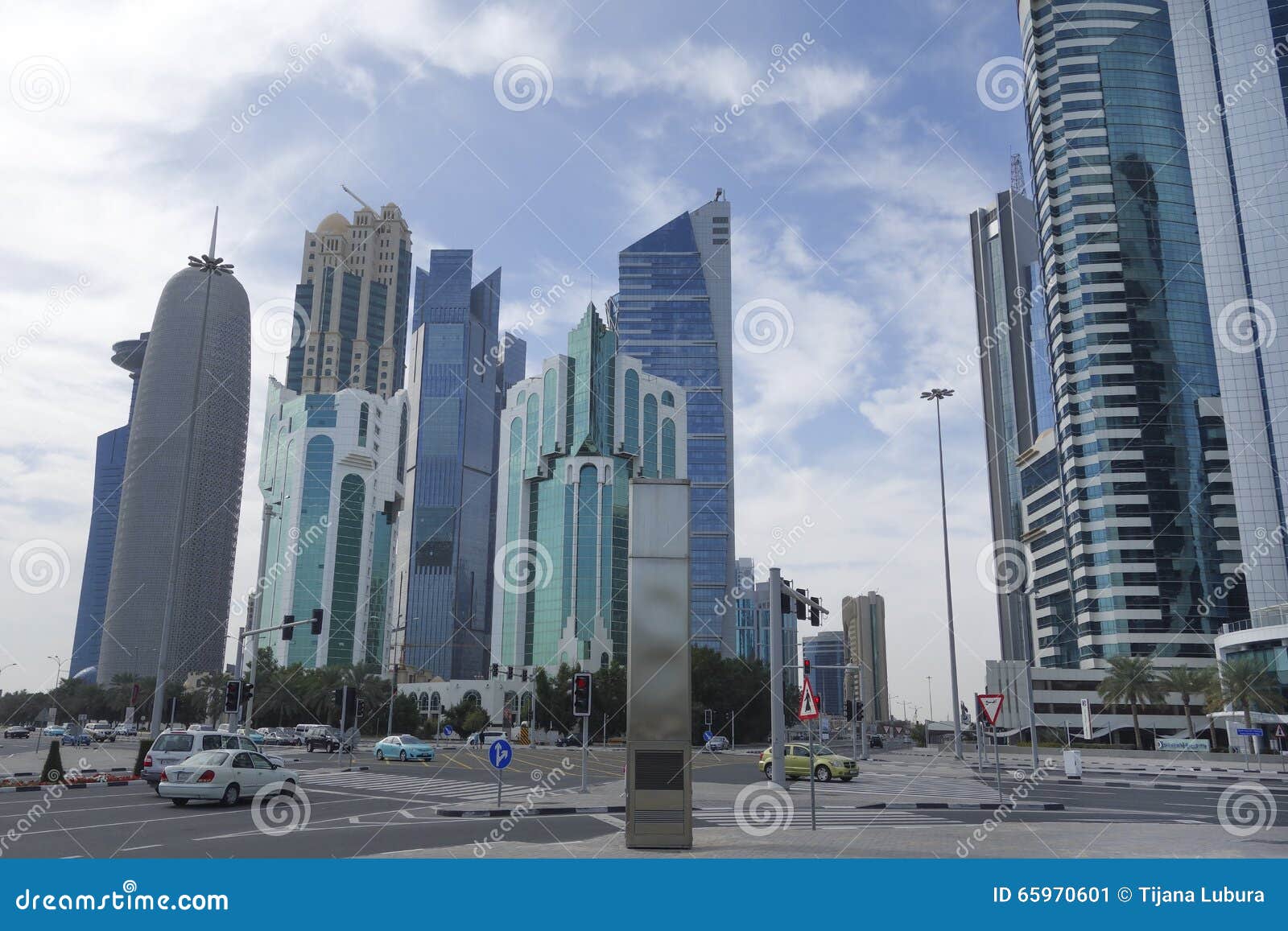 Modern Buildings and Park Sheraton Editorial Photo - Image of qatar ...