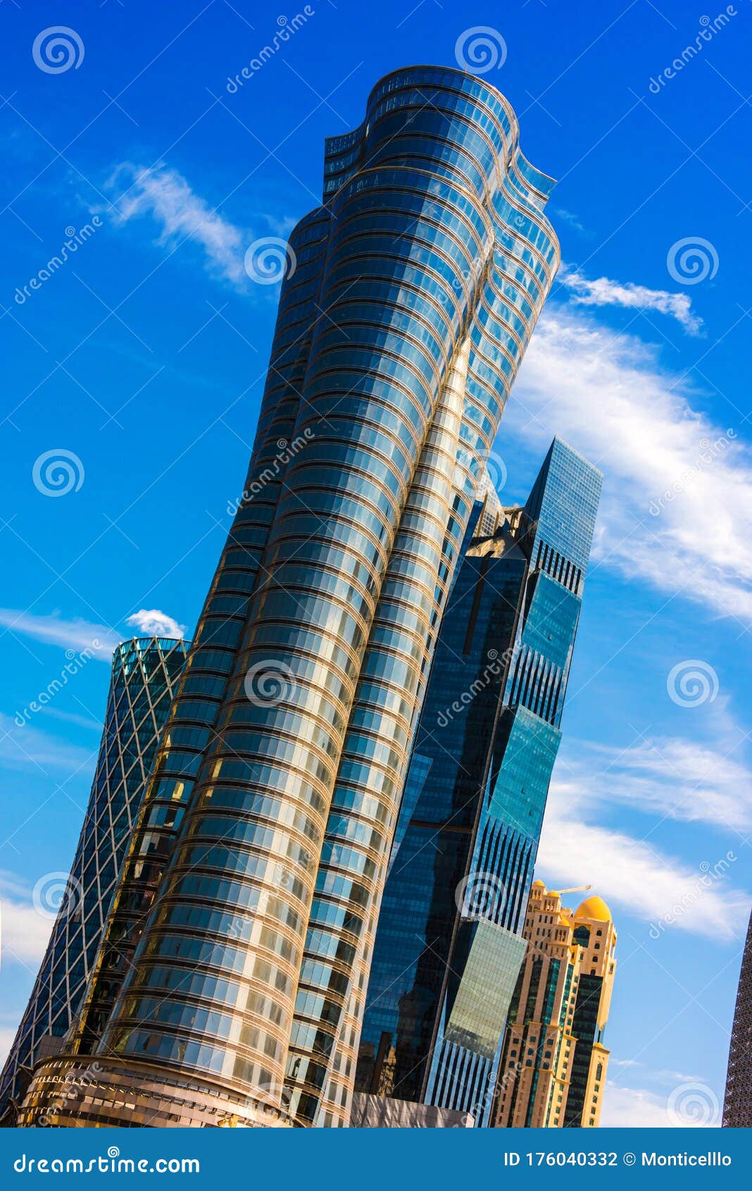 Modern Business Architecture of Downtown Doha, Qatar Editorial ...
